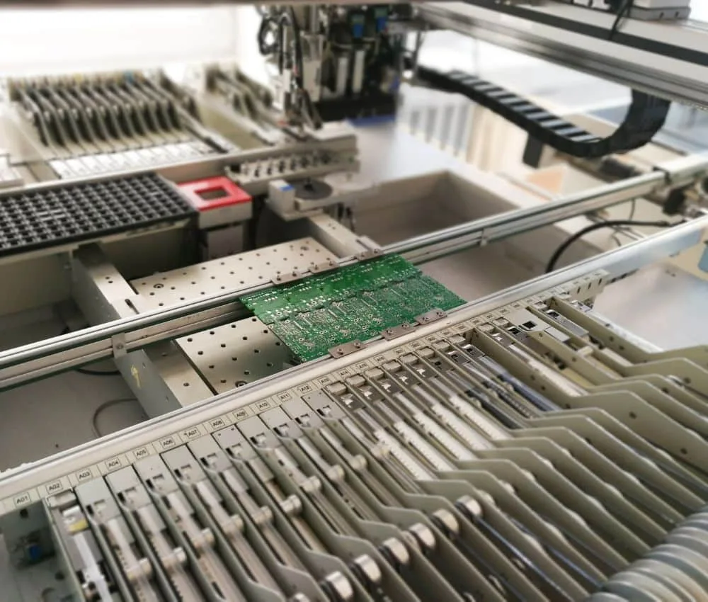 SMT印刷电路板组装服务 | PCB抄板